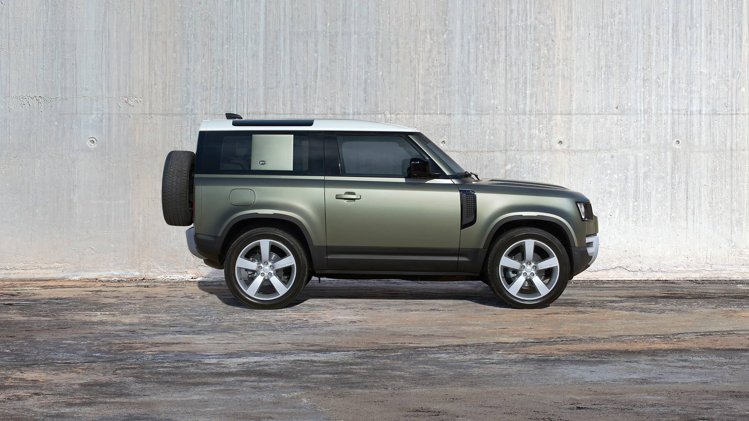 Explore Defender 130 2024 | Defender